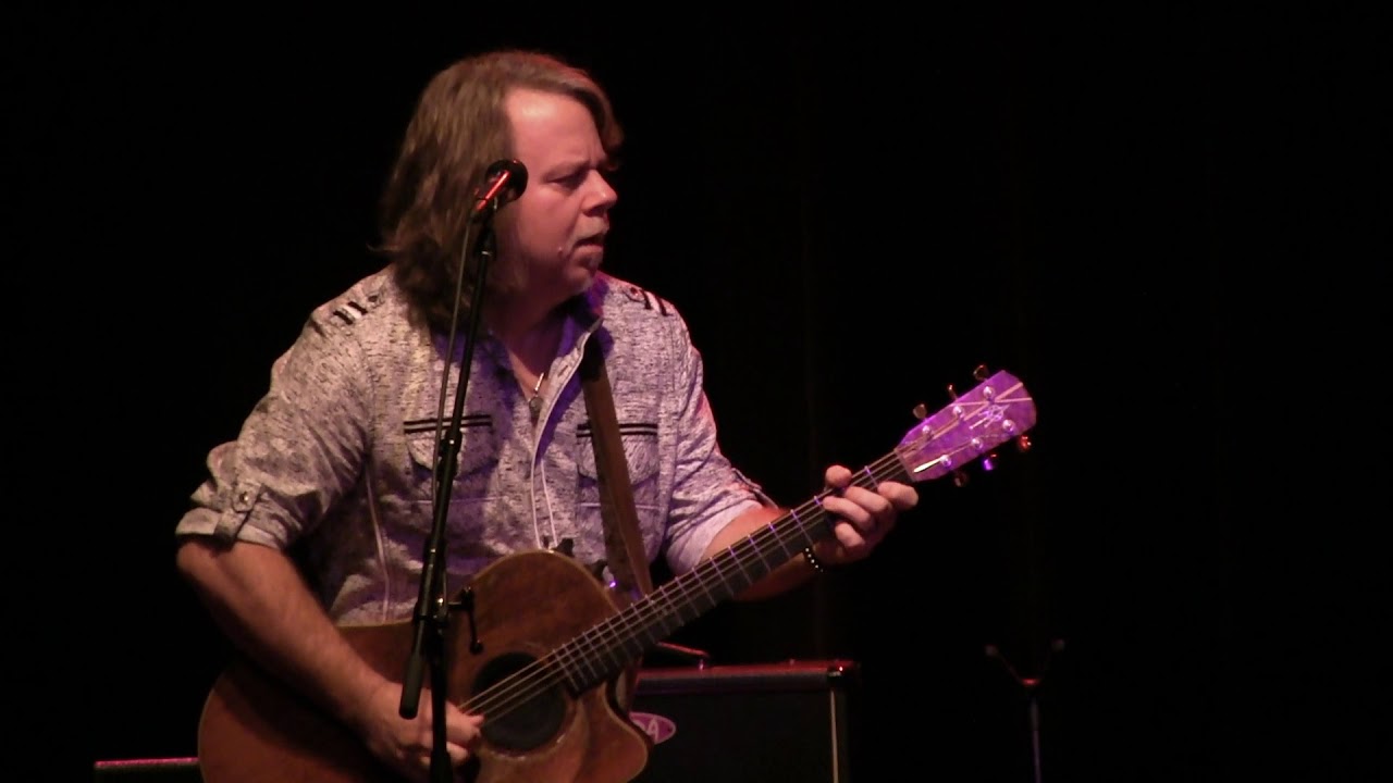 Monte Montgomery at The Kessler Theater in Dallas, Texas - YouTube