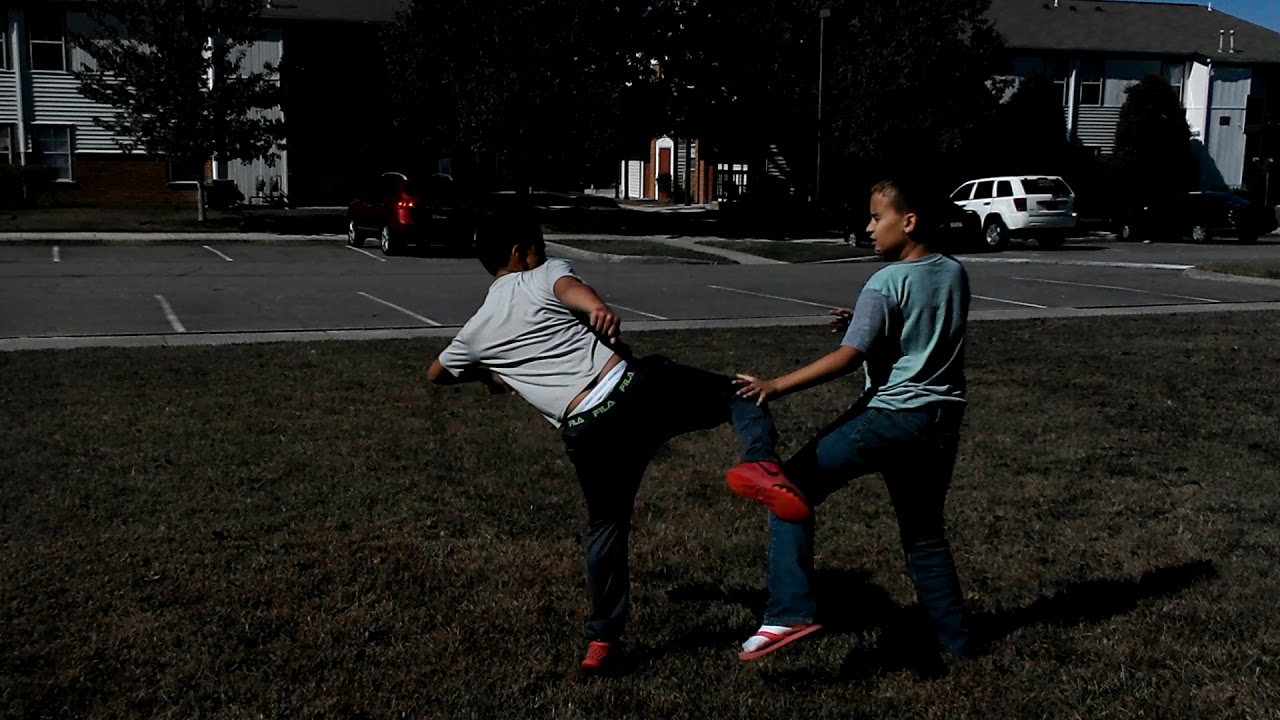 Easy fighting moves to do on people - YouTube