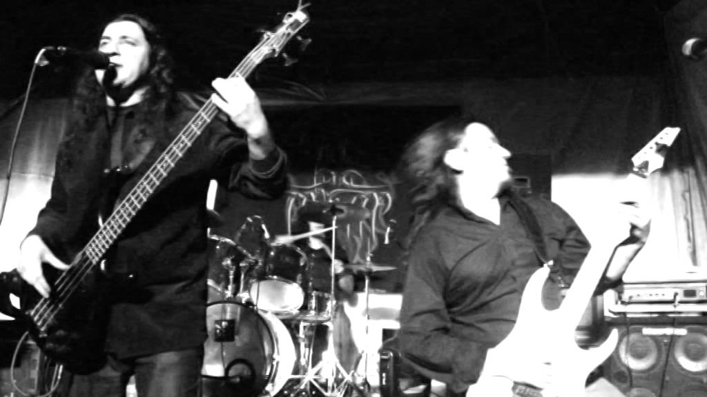 Noches de Metal AVE DE MAGMA en rockumental vivo - YouTube