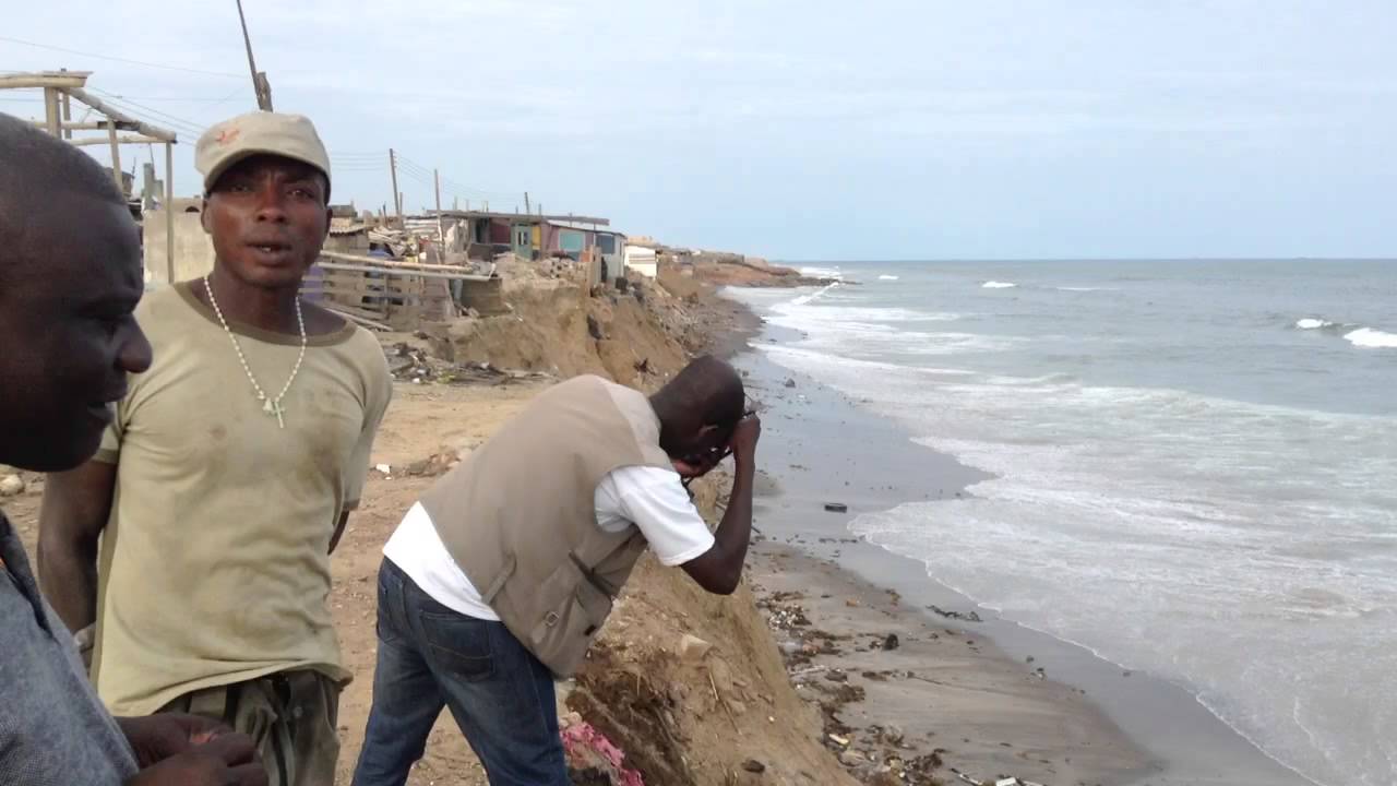 Osu Beach, behind Christianborg Castle... - YouTube