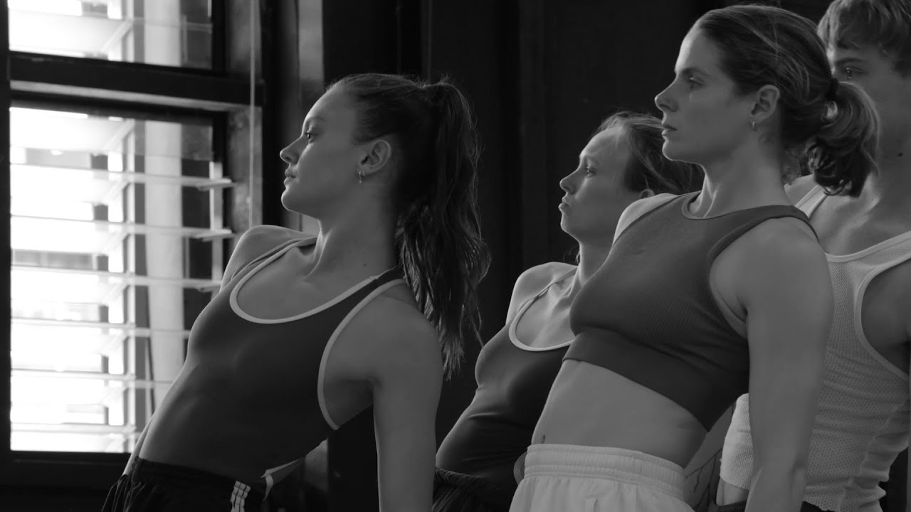 Watch Tra Mi Dinh's work ‘Somewhere between ten and fourteen’ take shape in the studios. - YouTube