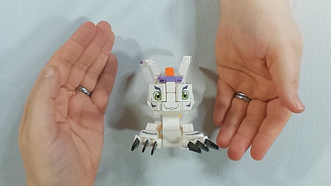 Building the Sembo Digimon: Gomamon - YouTube