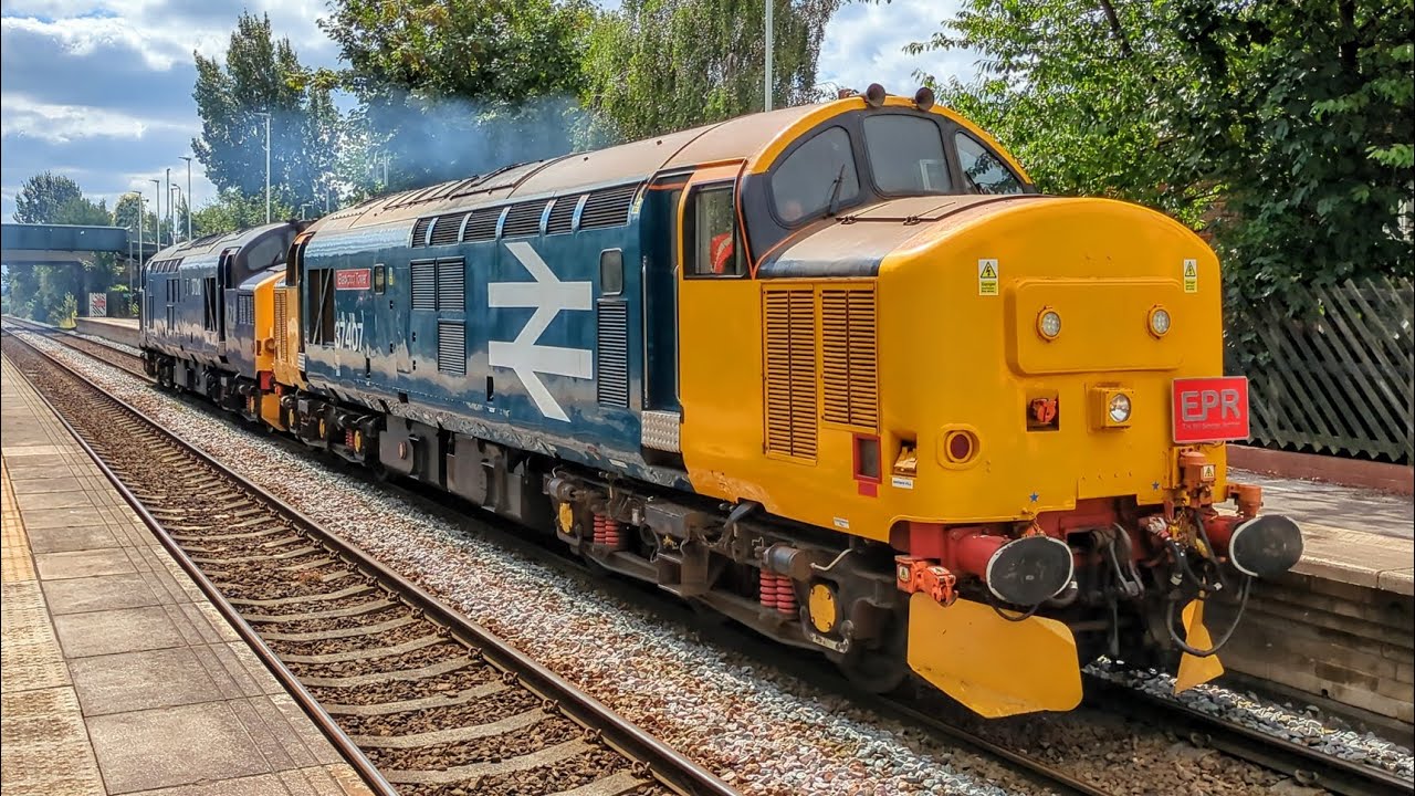 Trains at Swinton station including HSTs + 37s 06/08/24 #trains # ...