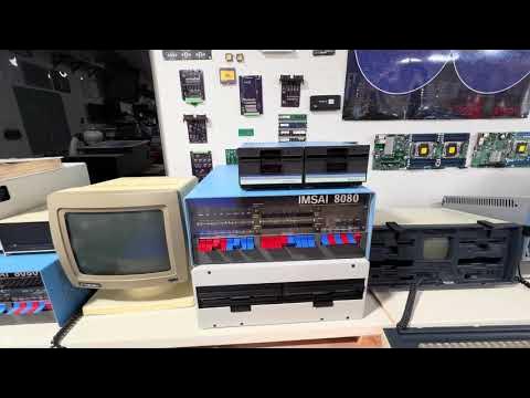A few vintage computers.. - YouTube