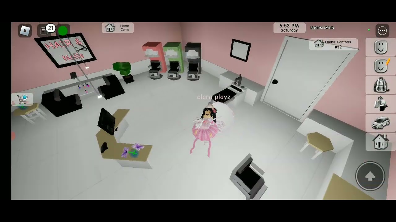 teaching you some hacks on roblox brookhaven - YouTube