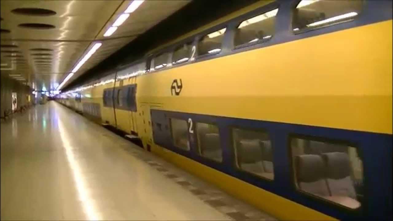 NS VIRM 8649+9595 vertrekt van station Schiphol. - YouTube