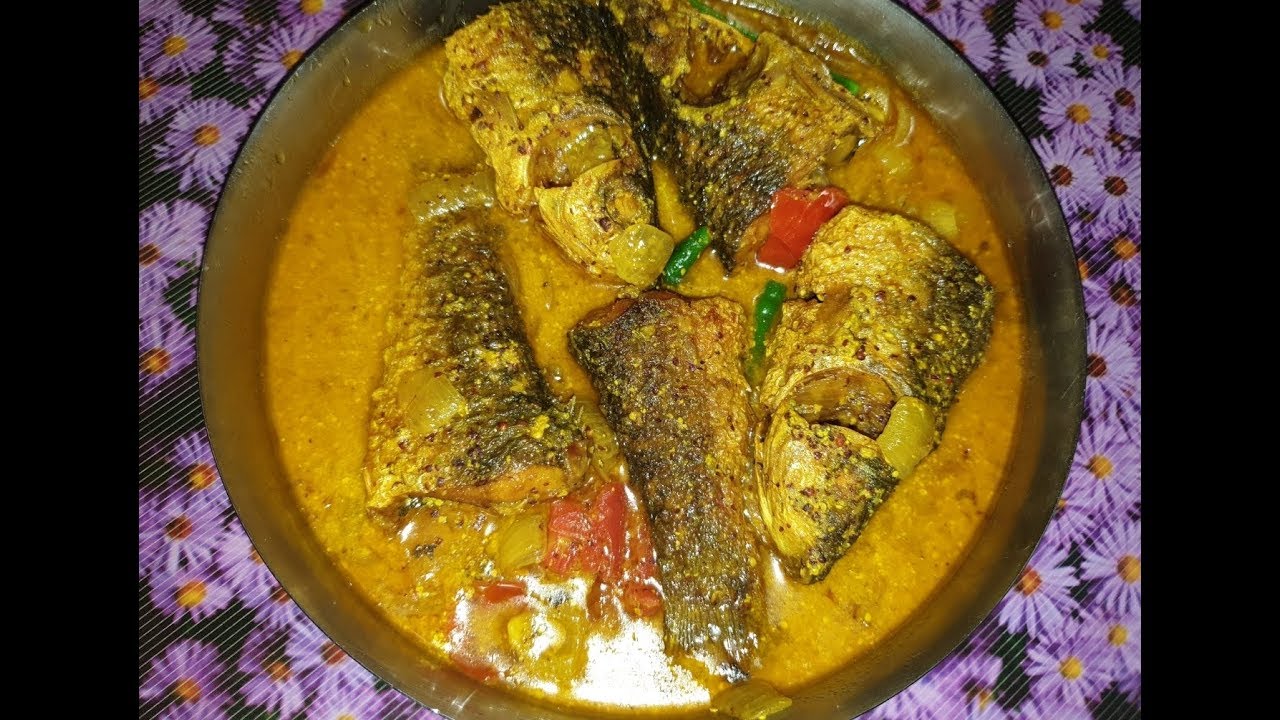 Sorshe Charapona | Baby Rohu Fish Curry In Mustard Paste - YouTube