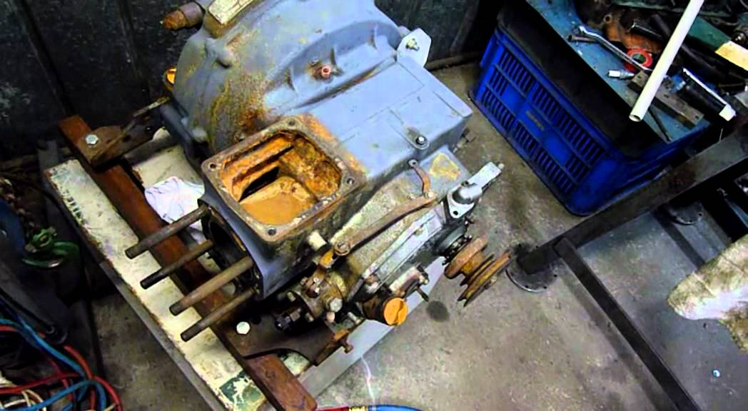Yanmar YSE12G Head and Valve Work - YouTube