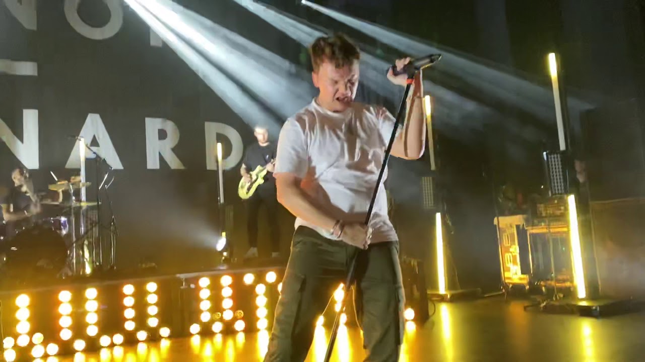 Conor Maynard - R U Crazy (London 24/10/19) - YouTube