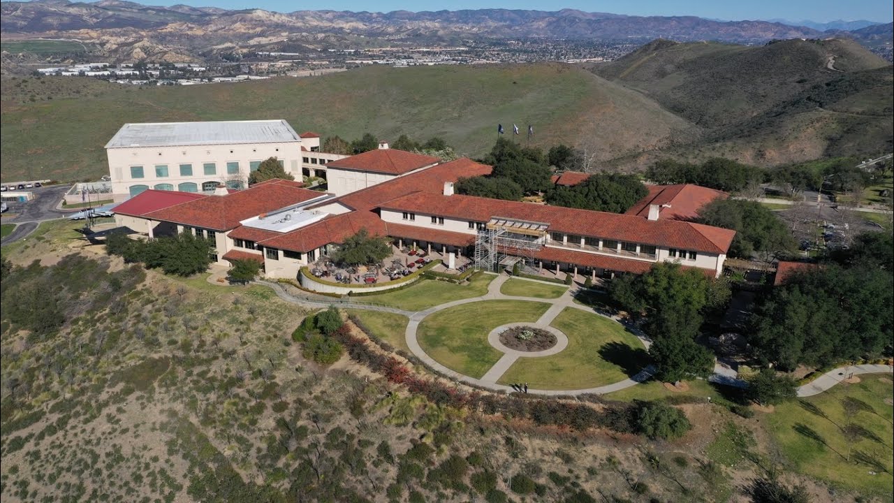 The Reagan Library and The Reagan Ranch 🇺🇸🇺🇸🇺🇸 4K Drone Footage - YouTube