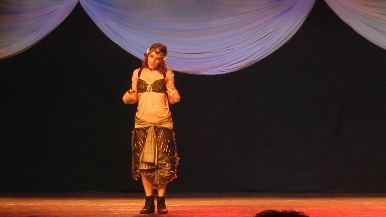 The Entertainer - Gabi Ribeiro - Tribal Fusion - YouTube