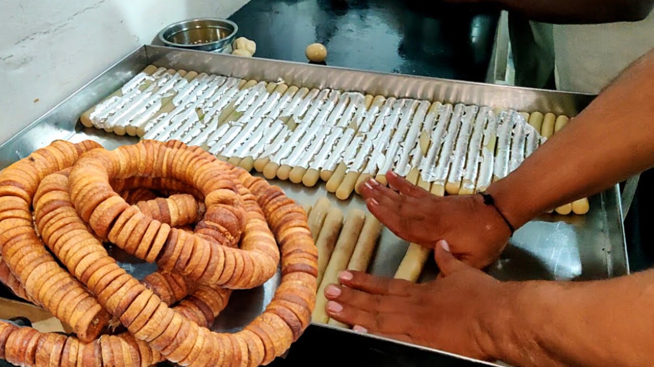 Anjeer Sweet Recipe | Anjeer Kaju Roll Making | FIGS Sweets Video ...