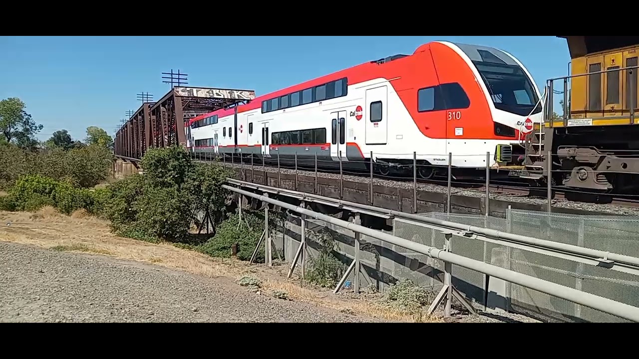UP 6762 West Leads SSLSJ-19 @ Sacramento CA 8/20/2022 - YouTube