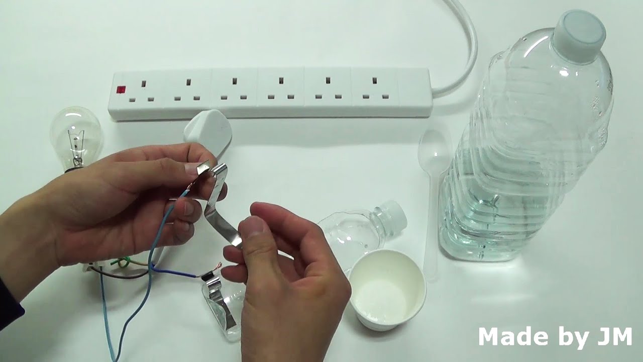 Water Conductivity Experiment - YouTube