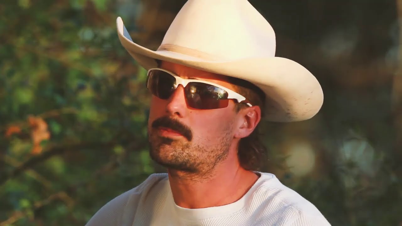 Dylan Earl ⍛ Two Hearts - YouTube