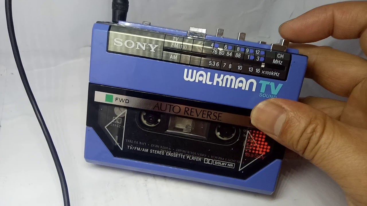 SONY WM F55 - YouTube