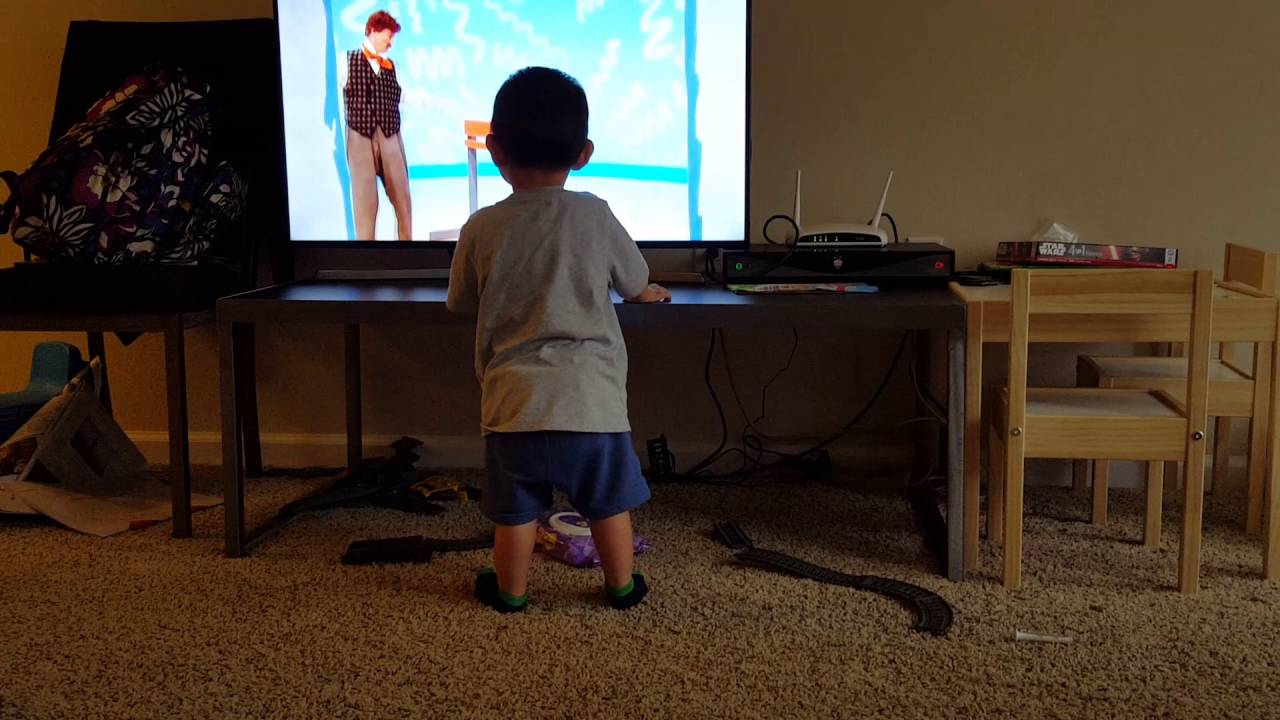 Watching elmo jump - YouTube