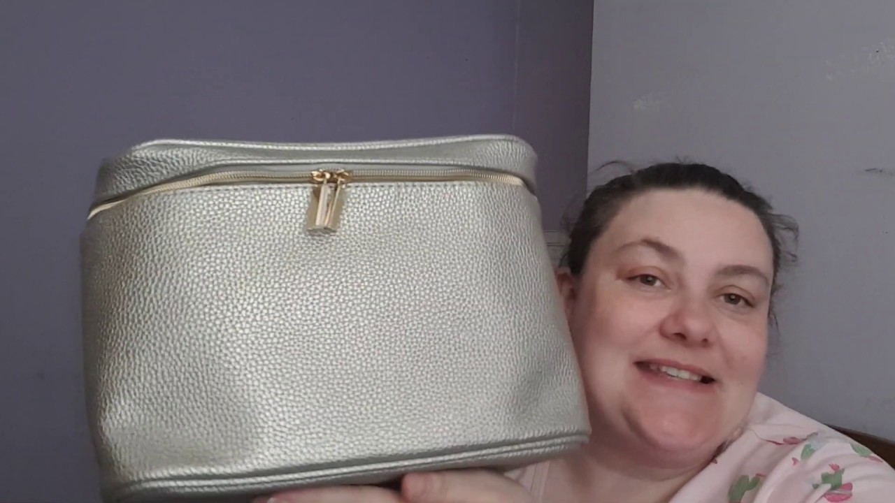 NEW QVC BEAUTY KIT UNBOXING - YouTube