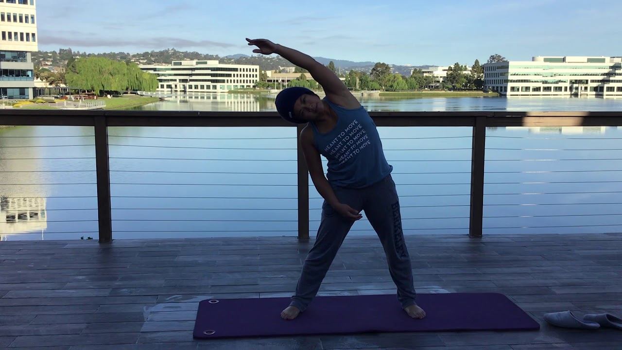 7 min stretch - Friday flow - YouTube