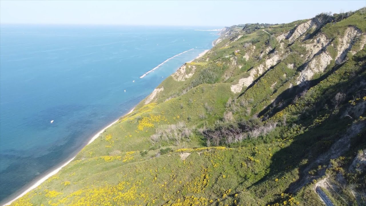 GIRO IN MOTO SULLA PANORAMICA - DA GABICCE MARE A CASTEL DI MEZZO 🤩🌊🏞🏍 ...