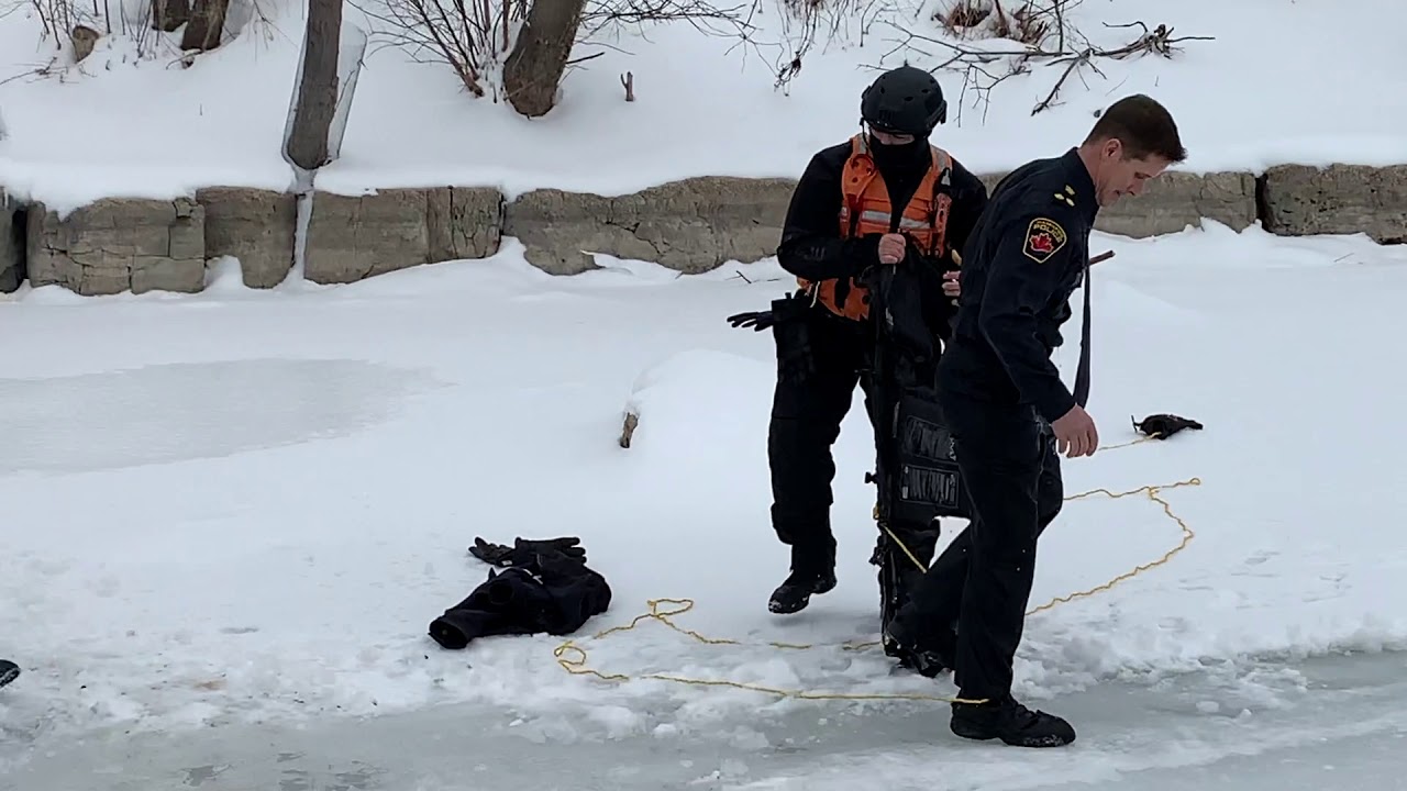 Cops Polar Dip for Special Olympics - YouTube
