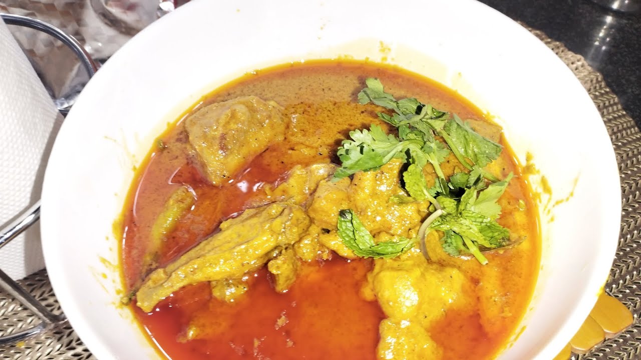 Nawabi Chicken recipe by Bismillah Kitchen. - YouTube