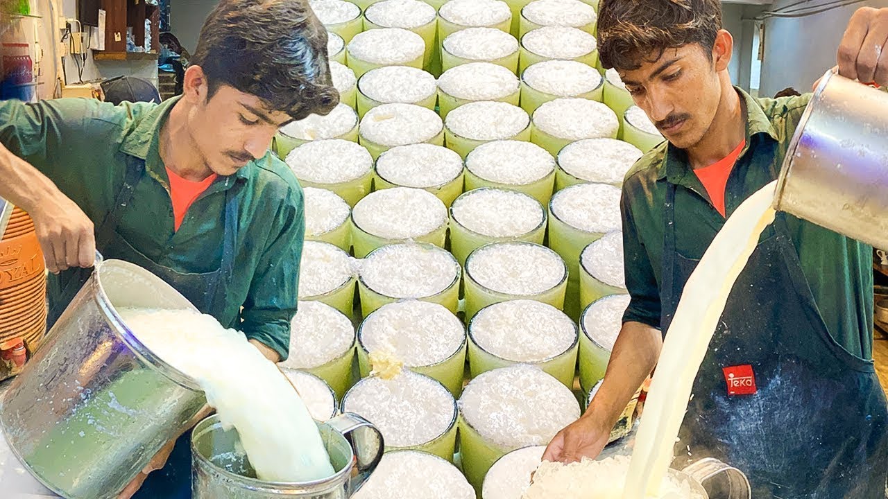 HUGE LASSI MAKING | Fastest Lassi Maker | Famous Street Drink Khoya ...