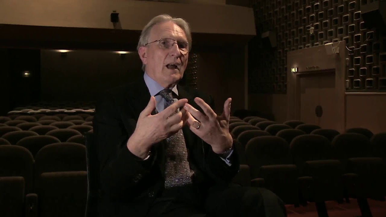 Avant le cours, Bernard Toulier - YouTube