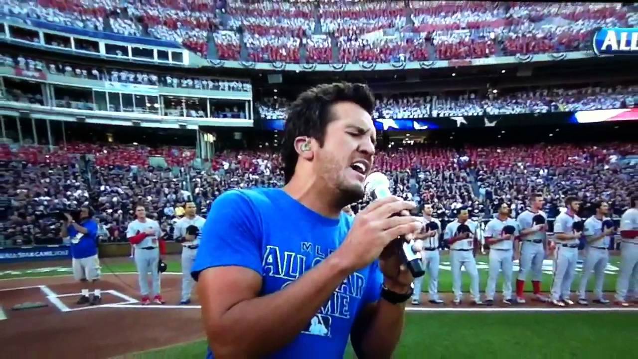 Luke Bryan singing national anthem - YouTube