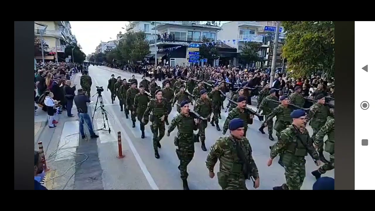 Παρέλαση 28ης Οκτωβρίου στην Ορεστιαδα - YouTube
