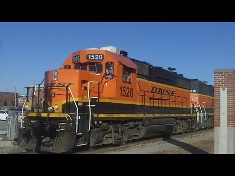 BNSF 1520 & 2310 Lead a Local, Davenport, IA - YouTube