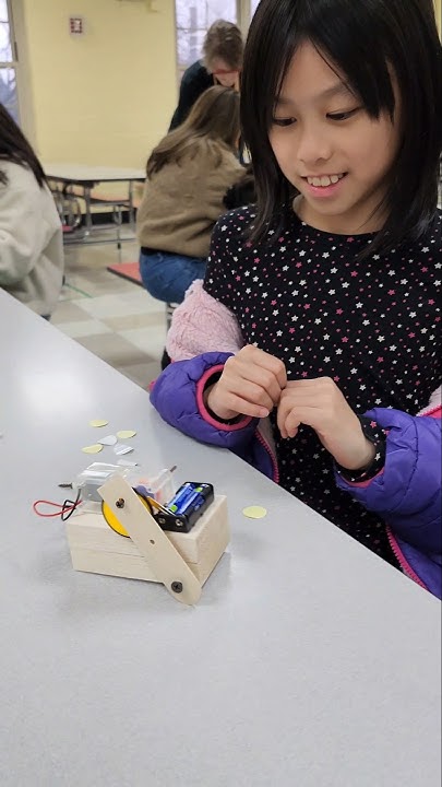 My ROBOT project at School 🤖 🤖 - YouTube