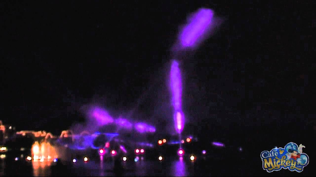 Disney Bonfire Paris 2 november 2011 Pinocchio Cafe Mickey.mkv - YouTube