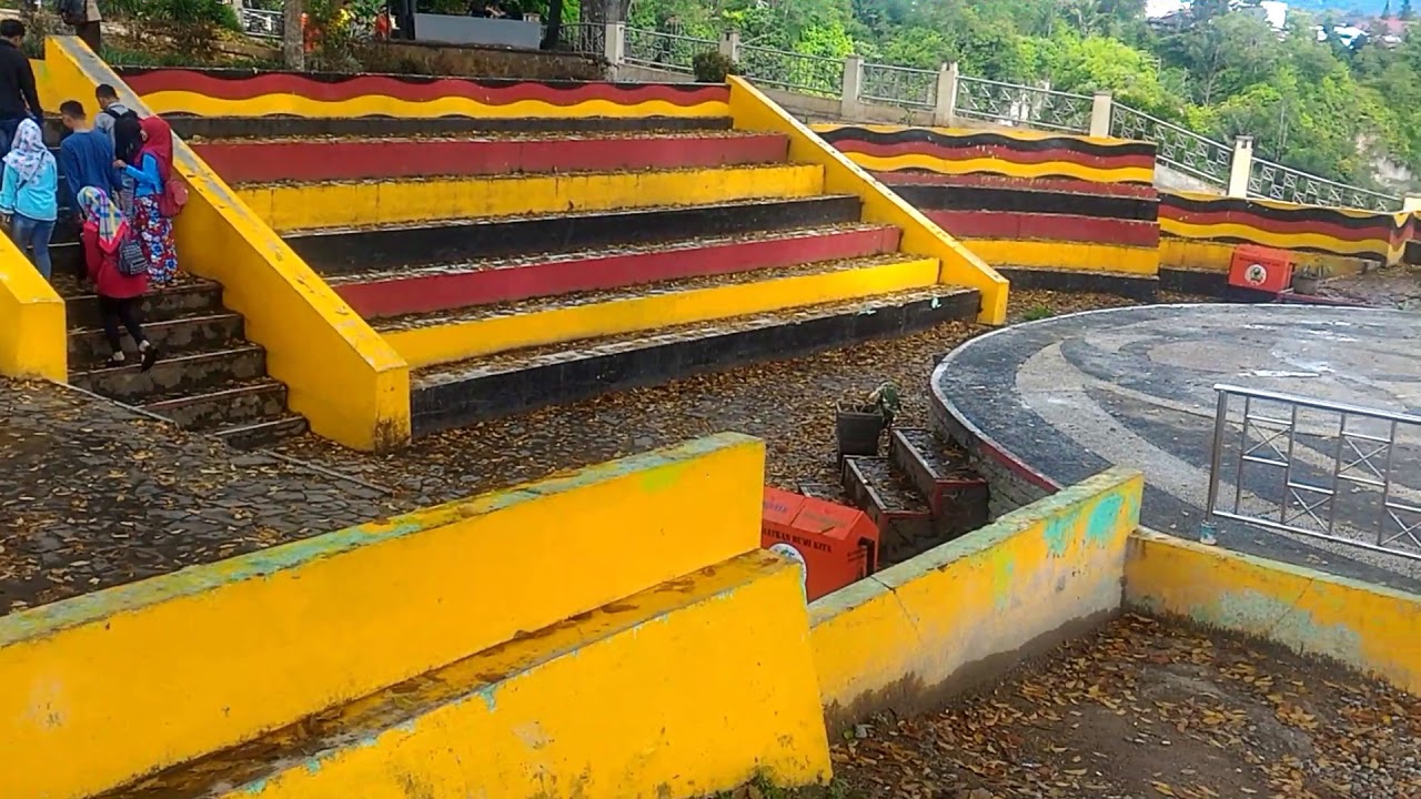 Taman Panorama Nagarai Sianok Bukittinggi, Minangkabau, Sumatera Barat ...