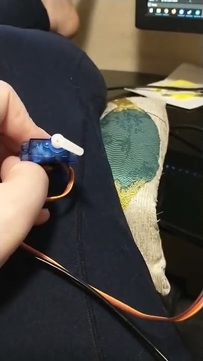 Arduino lesson 9 servo - YouTube