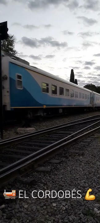 🚂 EL CORDOBÉS hacia Rosario Norte 🏫. GM J16 319.237 💪 - YouTube