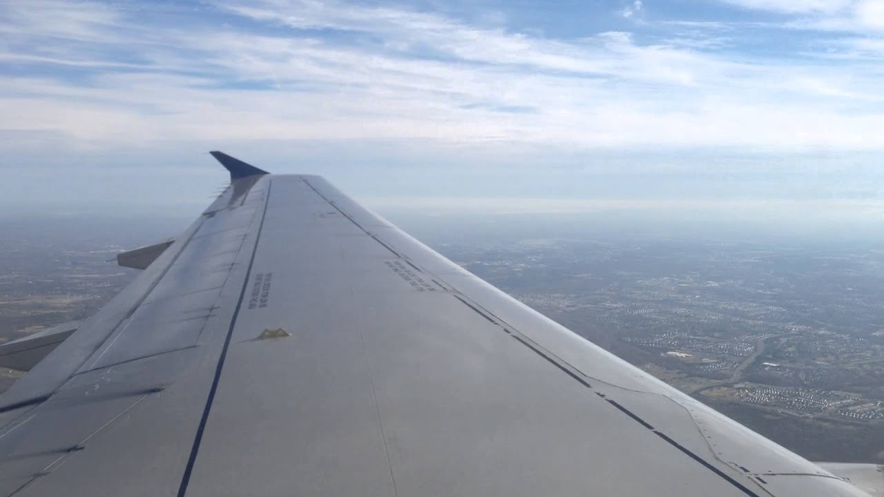 HD - United Airlines Airbus A319 Washington IAD to Chicago ORD takeoff ...