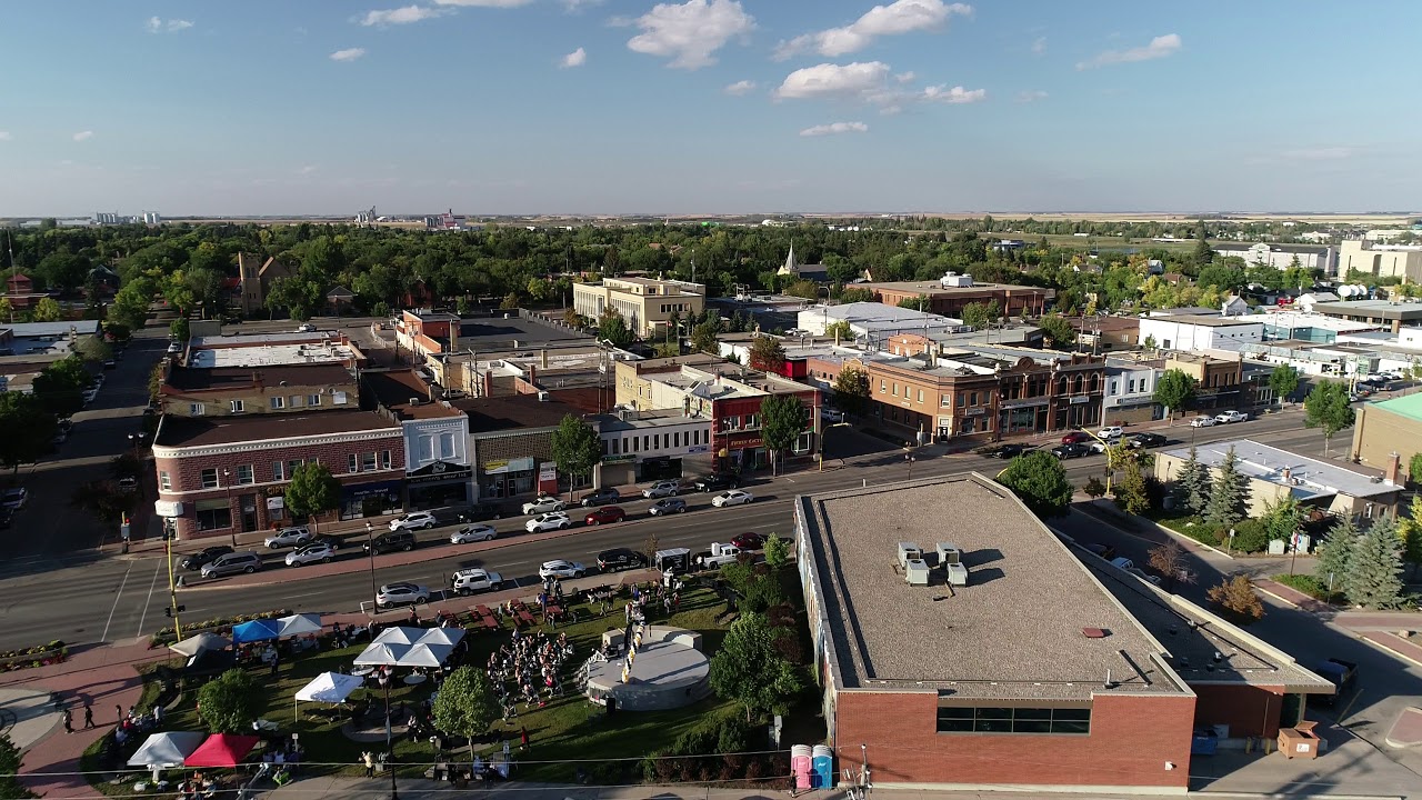 Raw Drone Footage of Yorkton, SK. - YouTube