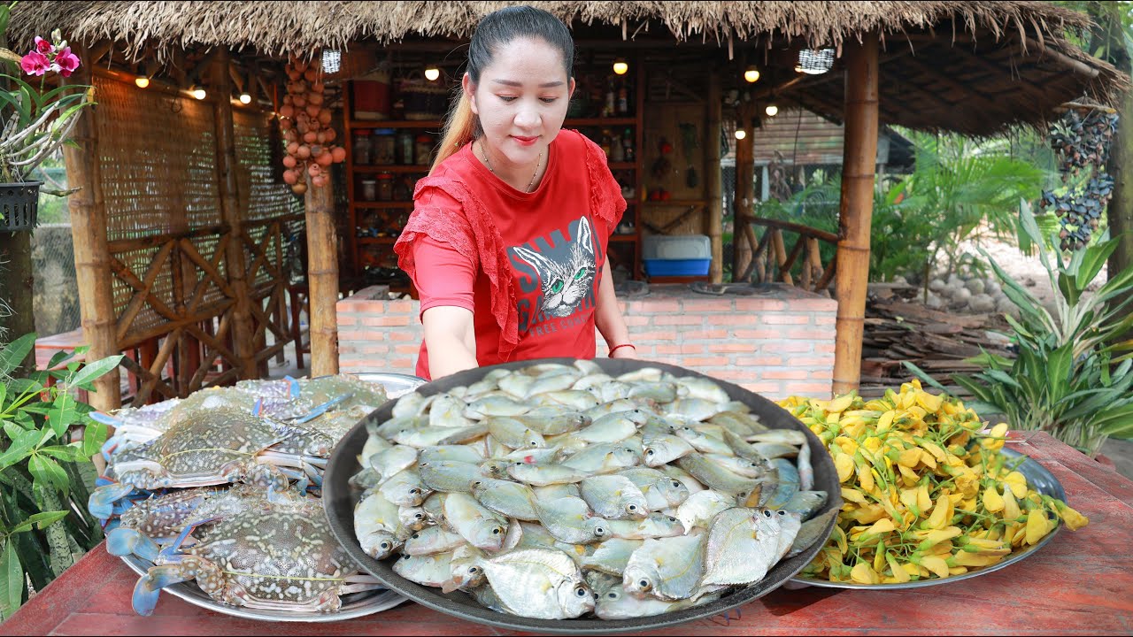 Fillet fish & cook soup with country style by mommy chef Sros - Cooking with Sros - YouTube