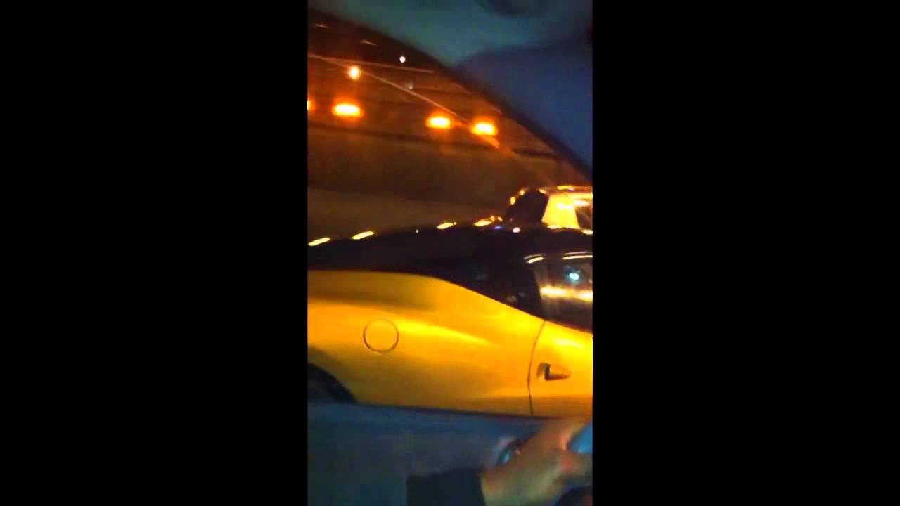 Rohff en mode Ferrari de Qatari en or !!! - YouTube