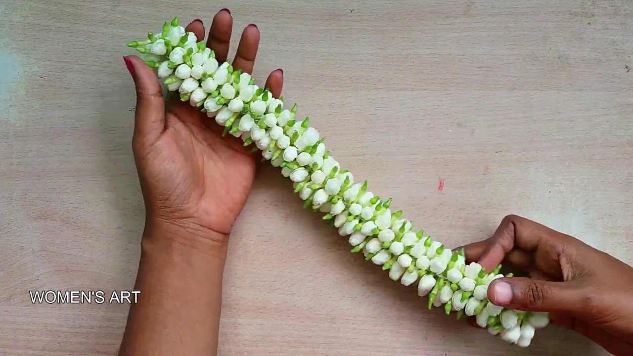How to string Nandiavattam flower garland? | how to make garland with ...