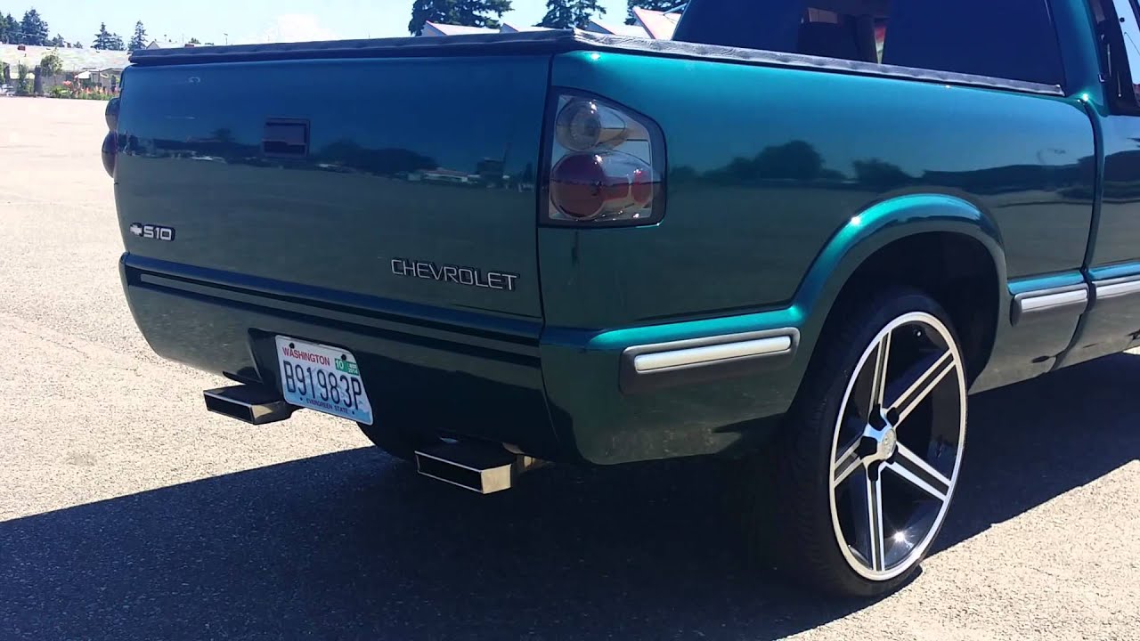 S -10 on 22s irocs - YouTube