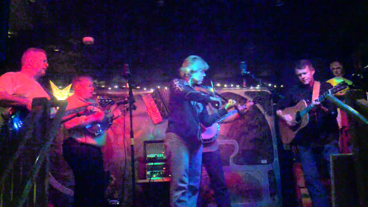 NewFound Grass '1952 Vincent Black Lightening' - YouTube