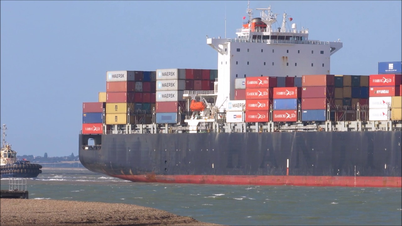 MSC Spain arrives early morning to Felixstowe 21st July 2017 - YouTube