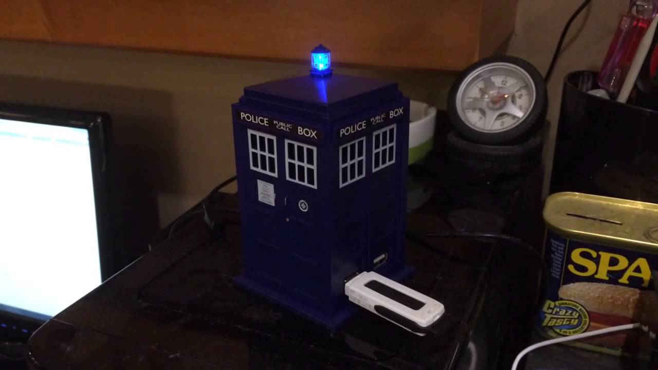Doctor Who Tardis USB Hub - YouTube