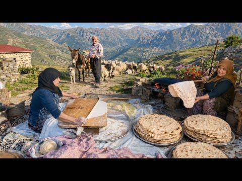 Yüksek Dağlarda Zorlu Köy Yaşamı ~ Tandırda Köy Bayram Ekmeği Yapımı