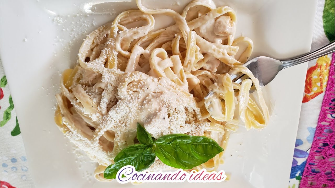 Pasta alfredo con pollo o fettuccine alfredo - YouTube