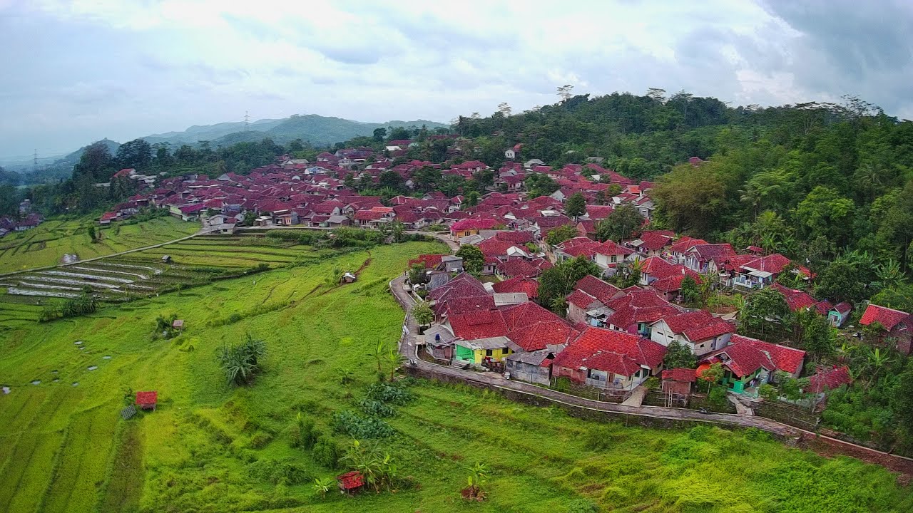 Kampung Pasanggrahan Desa Margalaksanaka Kecamatan Sukaraja Kabupaten ...
