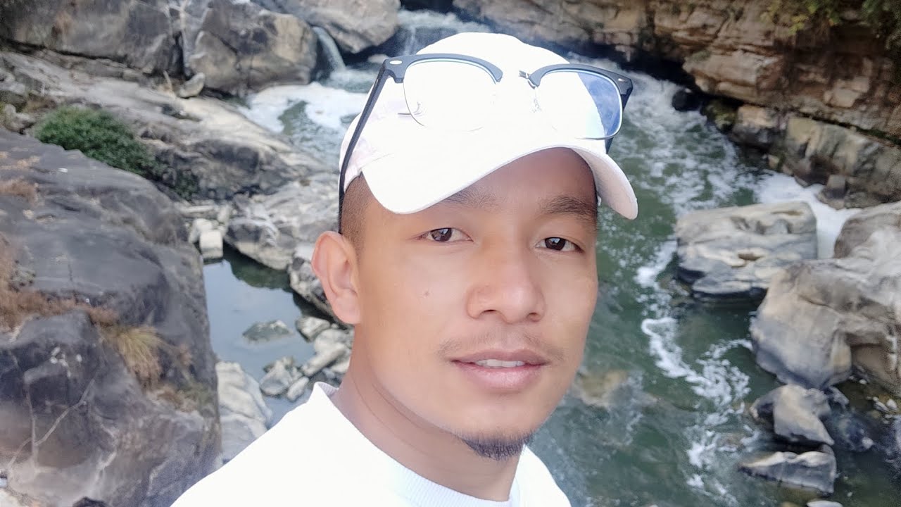 Fishing in roshi khola. Traditional fishing methods - YouTube