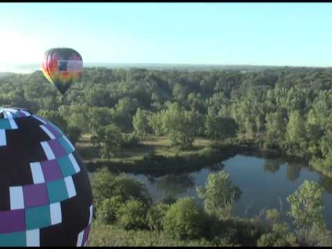 KTVO takes a hot air balloon ride over Ottumwa - YouTube